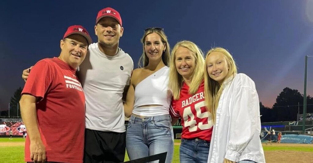 Alec Ingold, A Biracial Miami Dolphins Fullback, Was Adopted At Birth ...