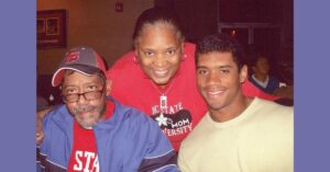 Russell Wilson Acknowledges His Parents, Harrison Wilson III And Tammy ...